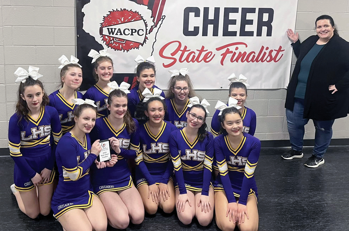 CHEERLEADING – Racine Lutheran High School